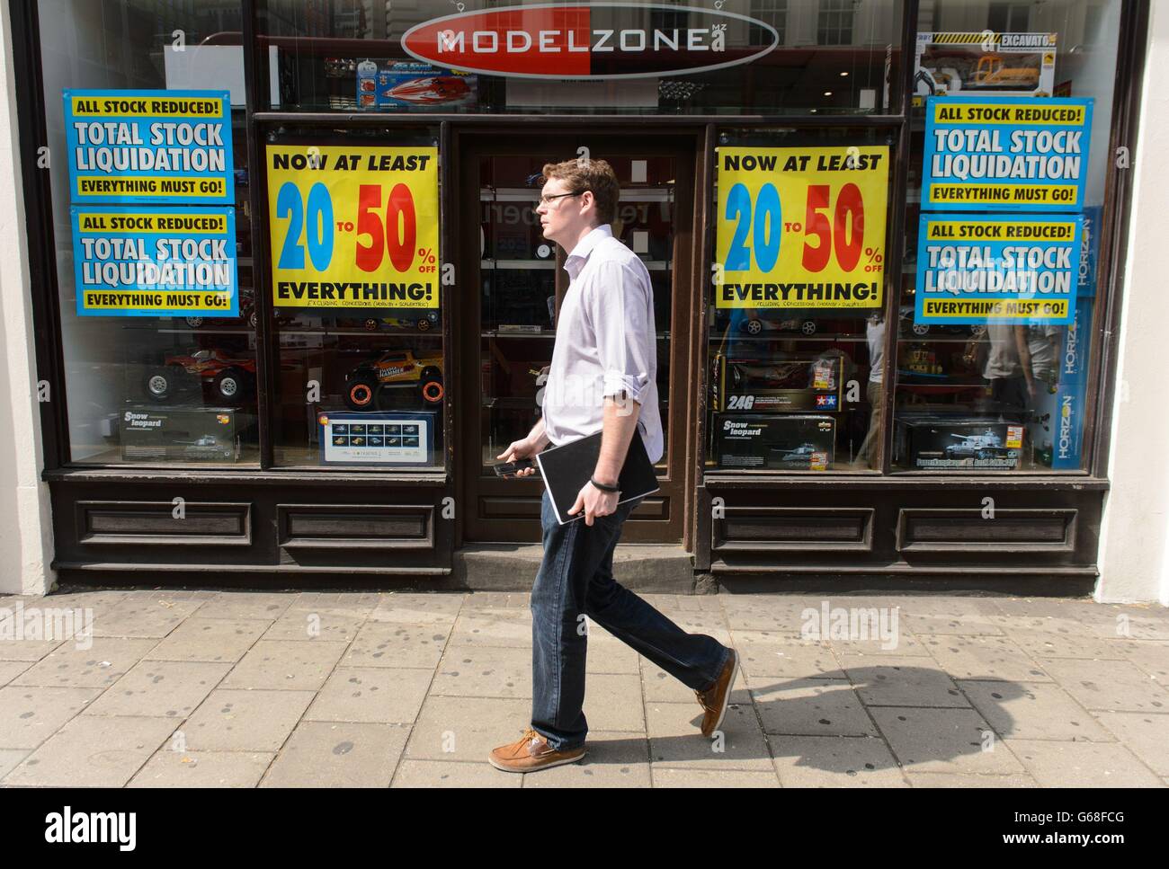 Modelzone administration hi-res stock photography and images - Alamy