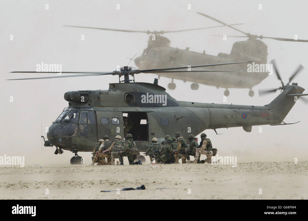 British airfields hi-res stock photography and images - Alamy