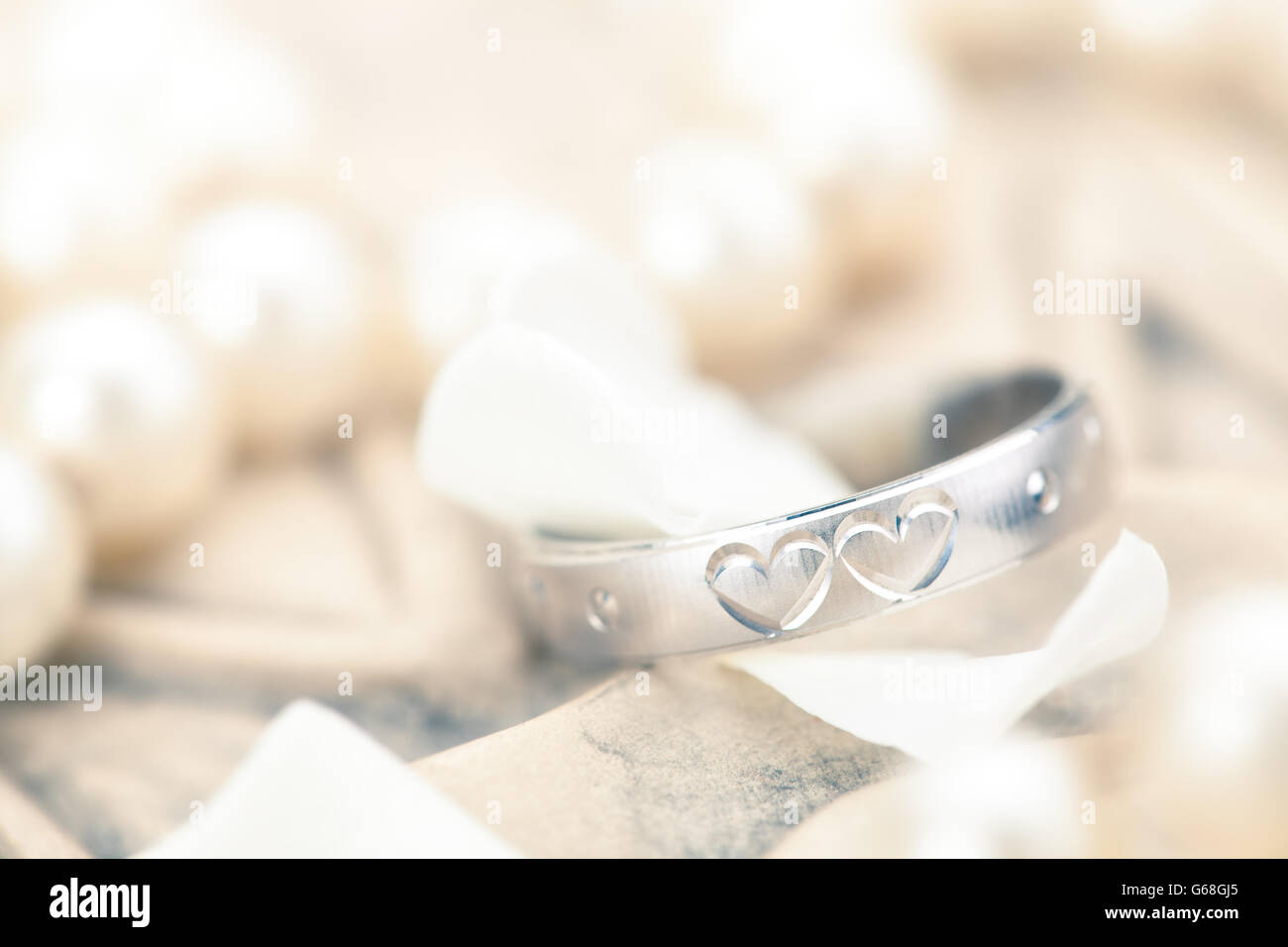 Silver ring Stock Photo - Alamy
