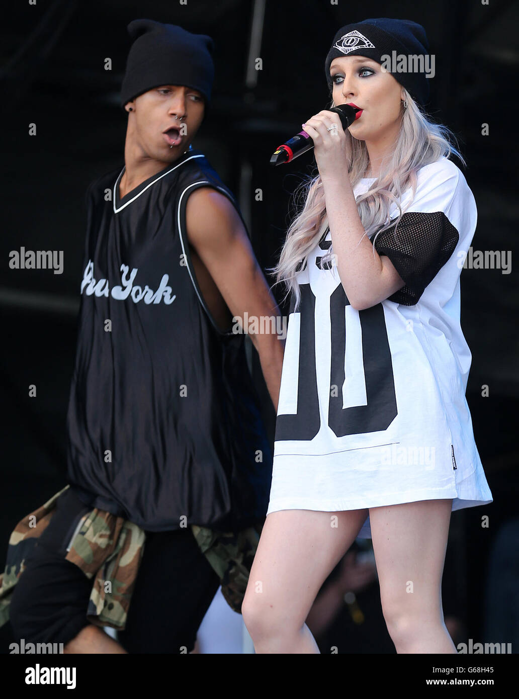 Perrie edwards hat hi-res stock photography and images - Alamy