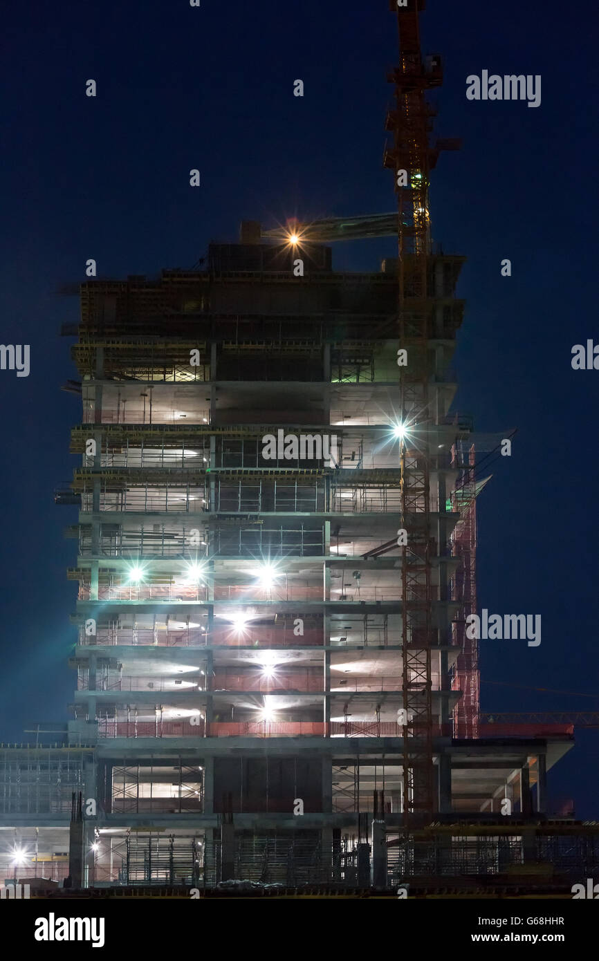 Construction site night lights hi-res stock photography and images - Alamy