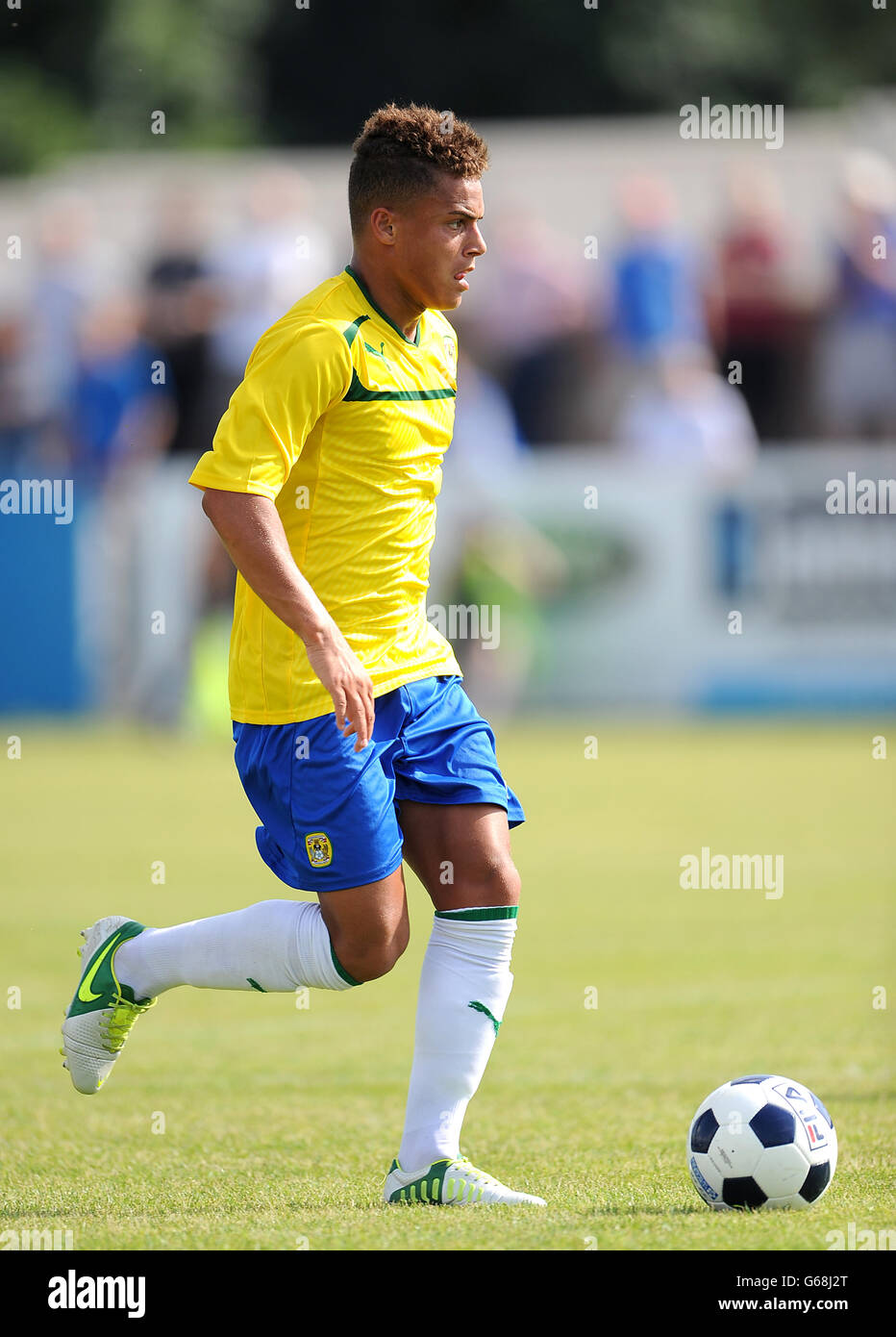 Football showers hi-res stock photography and images - Alamy