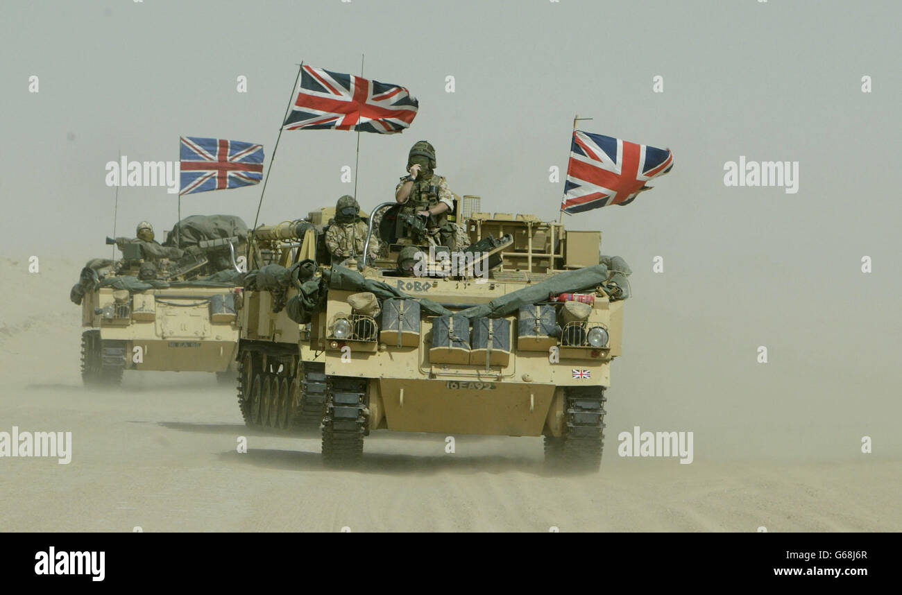 British Soldiers in Kuwait Stock Photo - Alamy