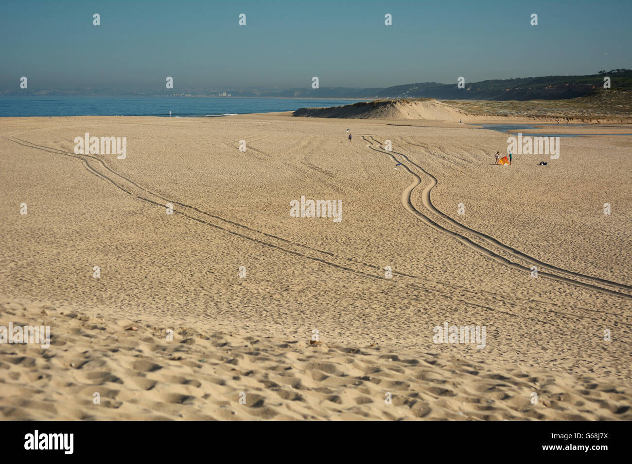 Lagoa de Albufeira beach, Setúbal peninsula, Portugal Stock Photo - Alamy