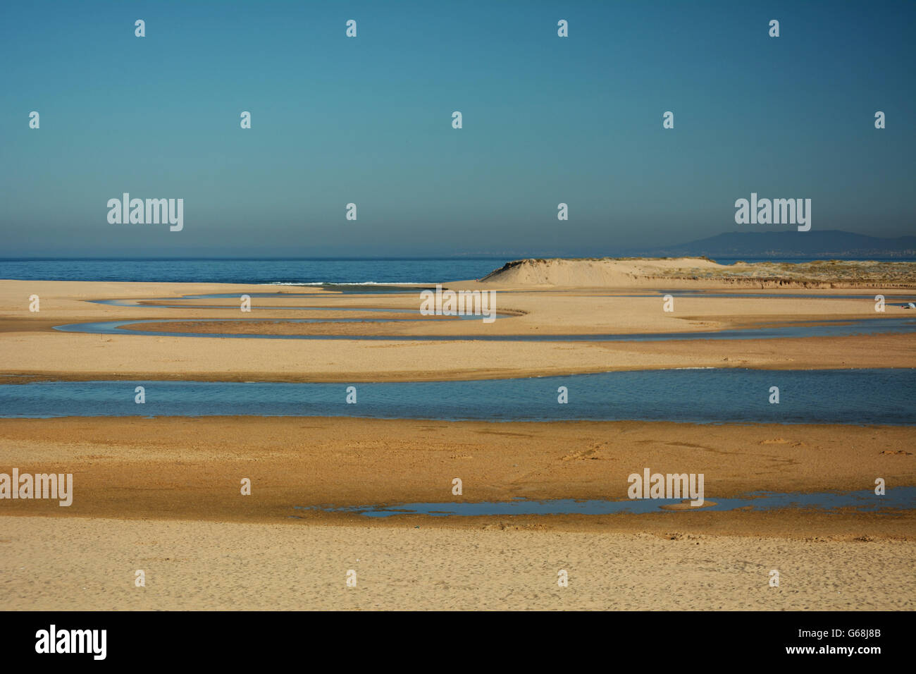 Lagoa de Albufeira beach, Setúbal peninsula, Portugal Stock Photo - Alamy