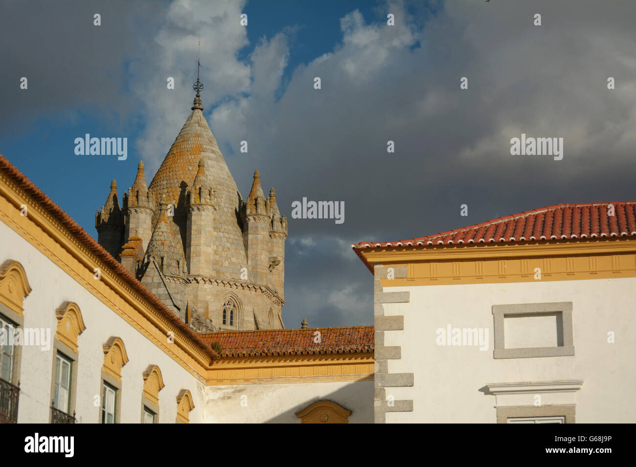 Cathedral évora in portugal hi-res stock photography and images - Alamy