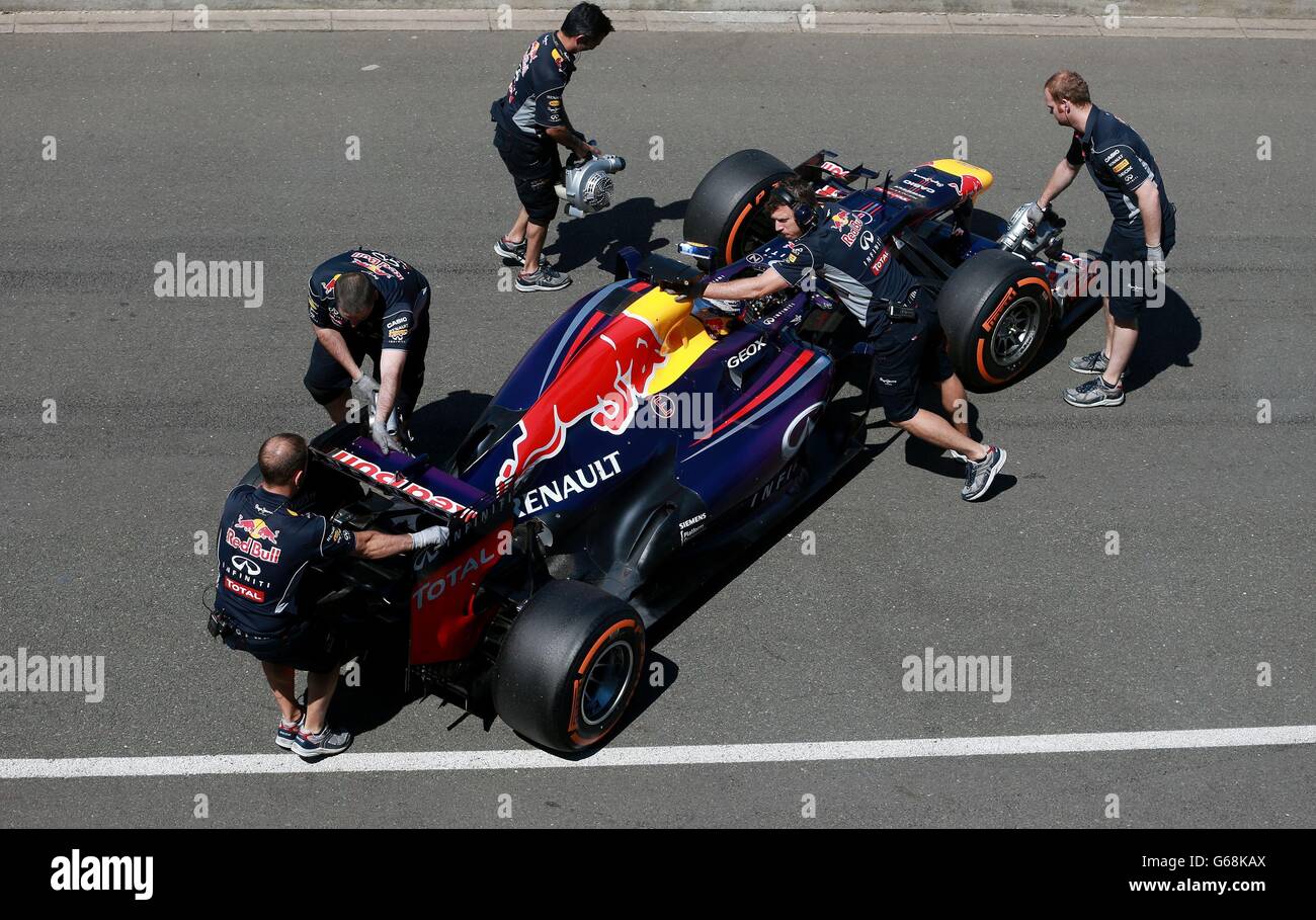 Motor Racing - 2013 Formula One Young Drivers Testing - Day Three ...