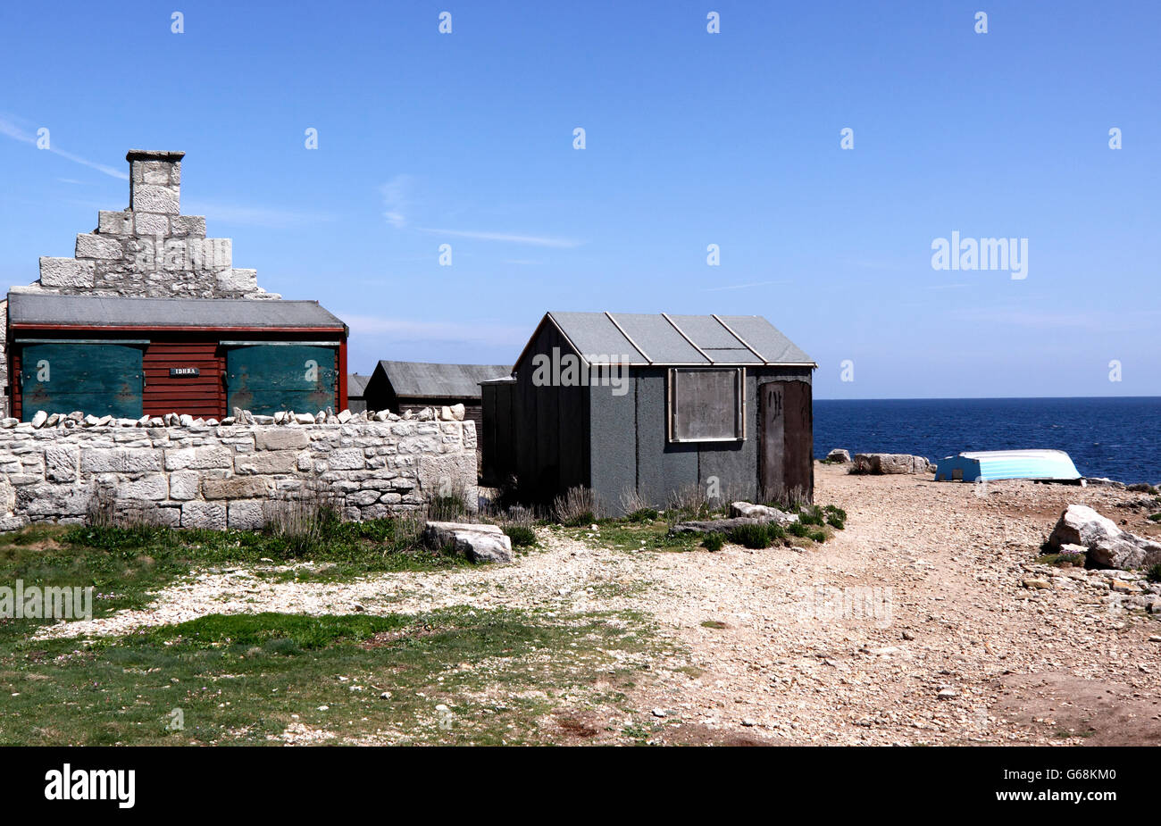 BEACH HUTS ON PORTLAND BILL. DORSET UK Stock Photo - Alamy