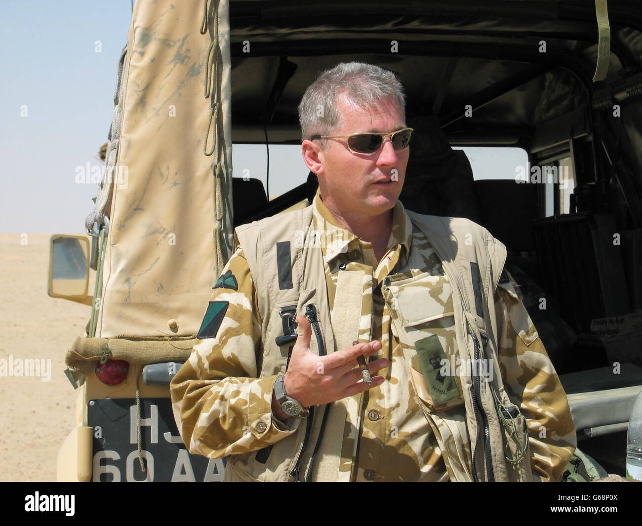 Sarah oliver mail on sunday mod pool war iraq military hi-res stock ...