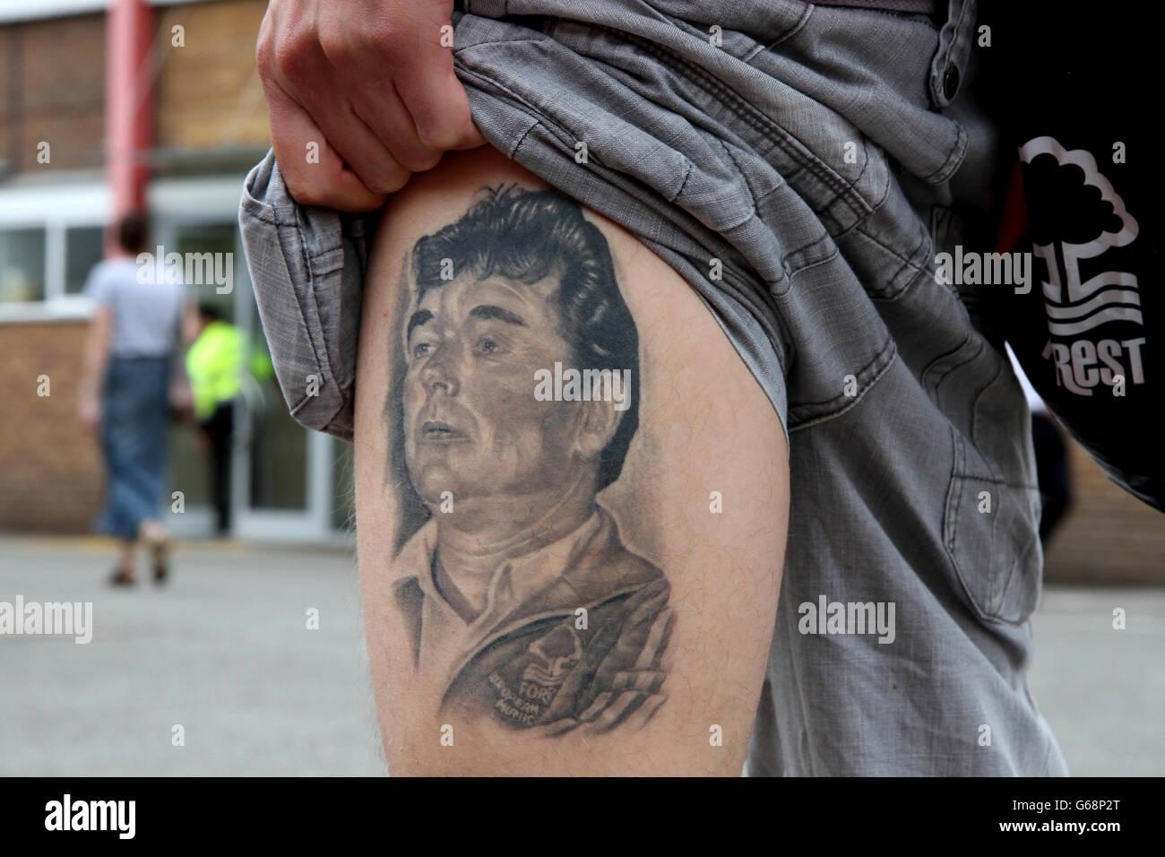 Nottingham forest fan proudly shows off his of brian clough hi-res ...