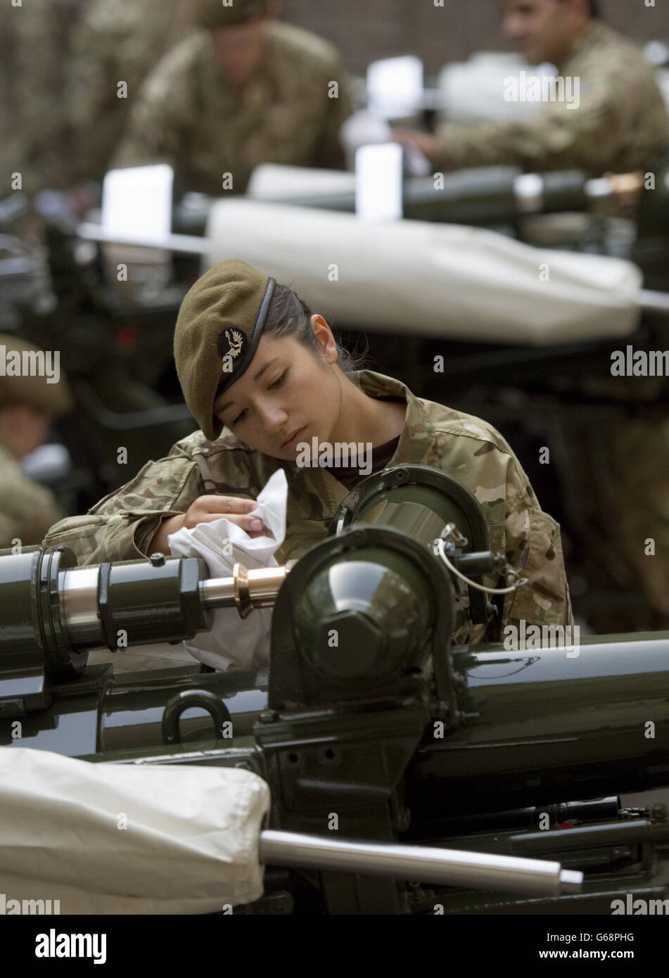 The Honourable Artillery Company (HAC) polish the guns as they prep ...