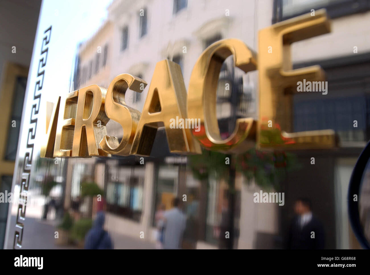 Versace sign - Rodeo Drive Stock Photo - Alamy