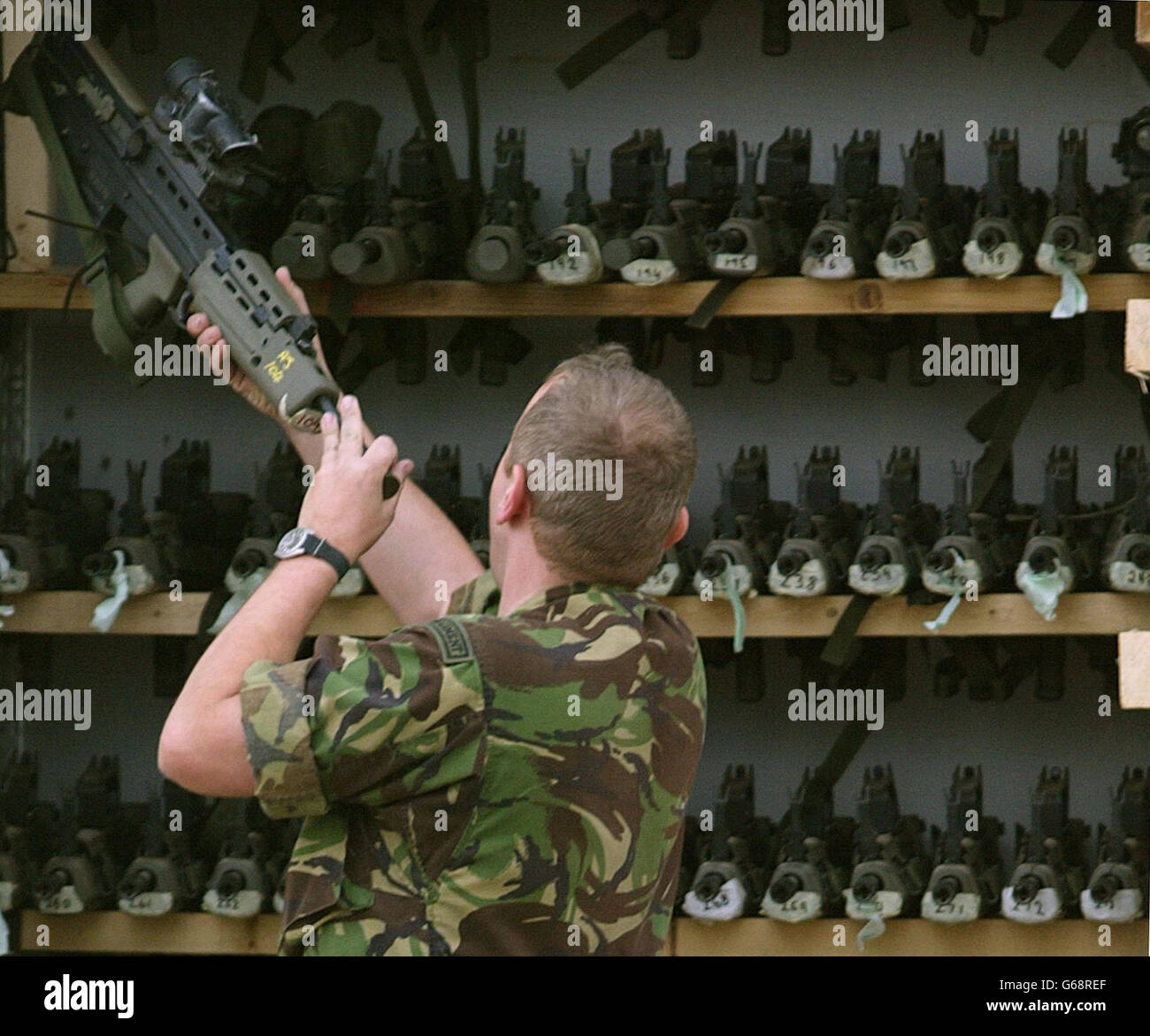 British royal air force regiment flight sergeant tony pickett hi-res ...