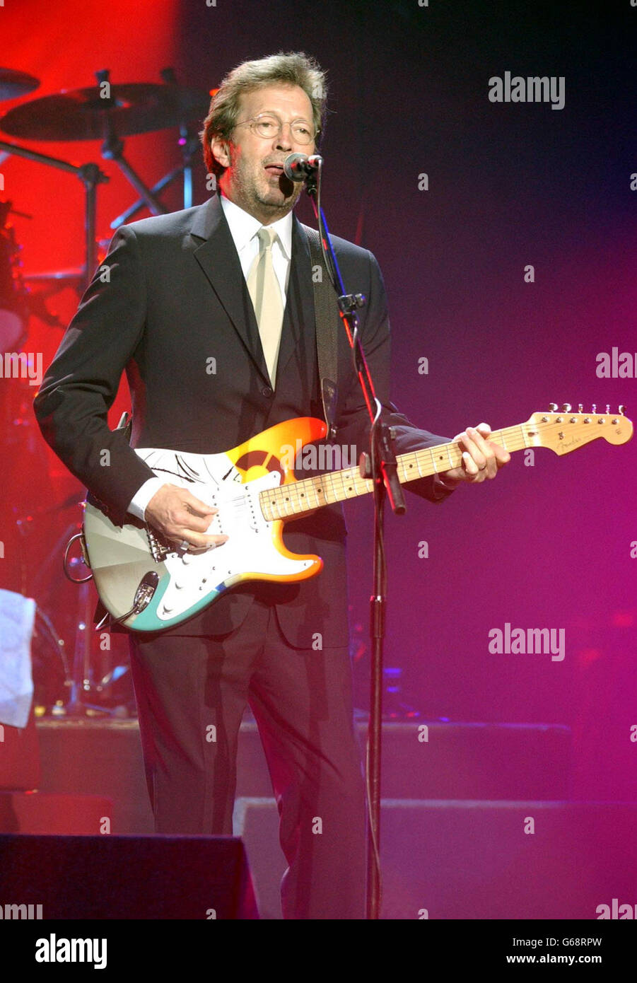 Eric clapton on stage hi-res stock photography and images - Alamy