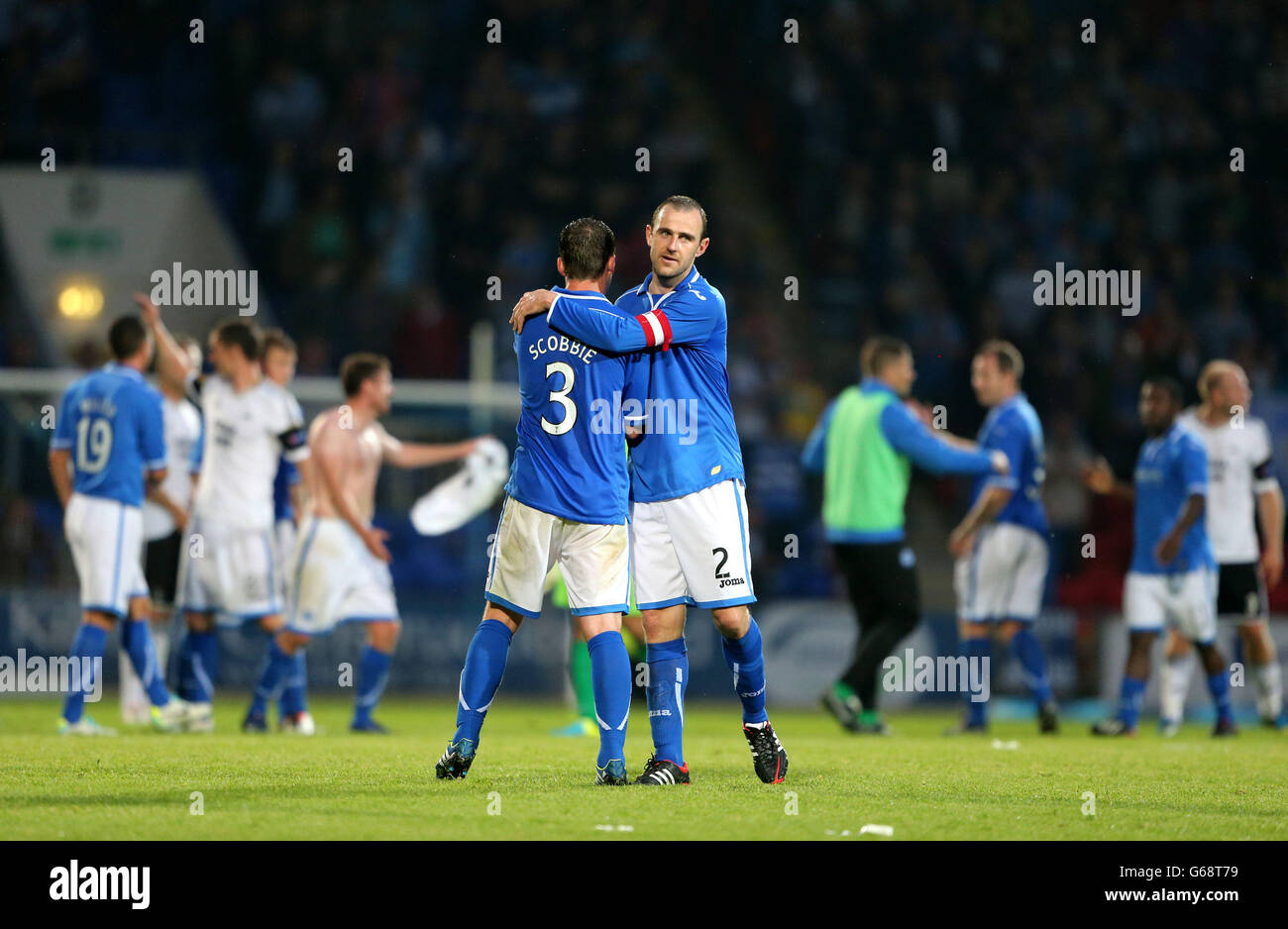 St Johnstones Dave Mackay and Tam Scobbie celebrate at the final ...