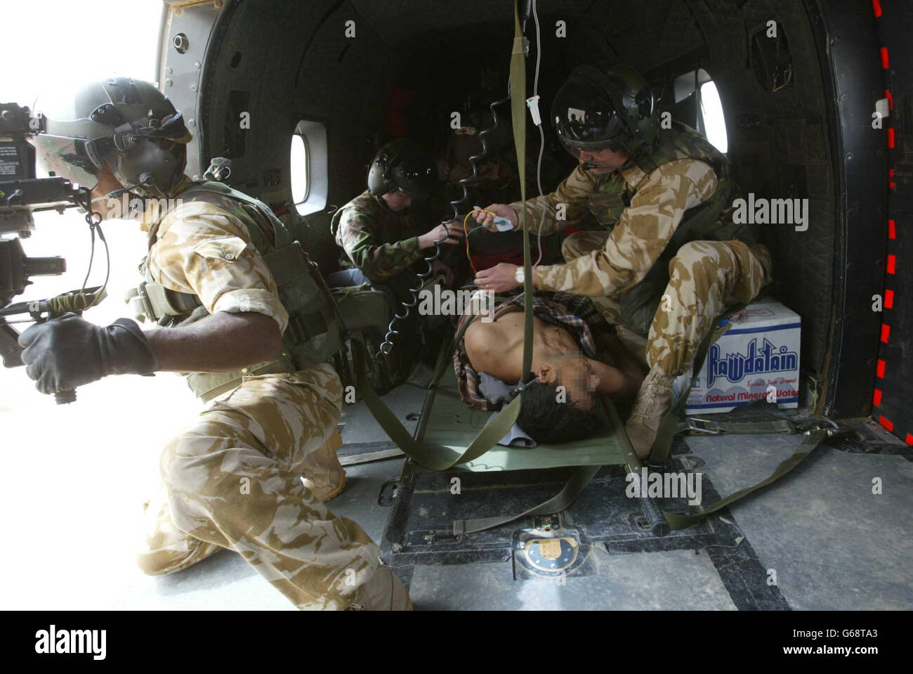 Injured Iraqi soldier Stock Photo - Alamy
