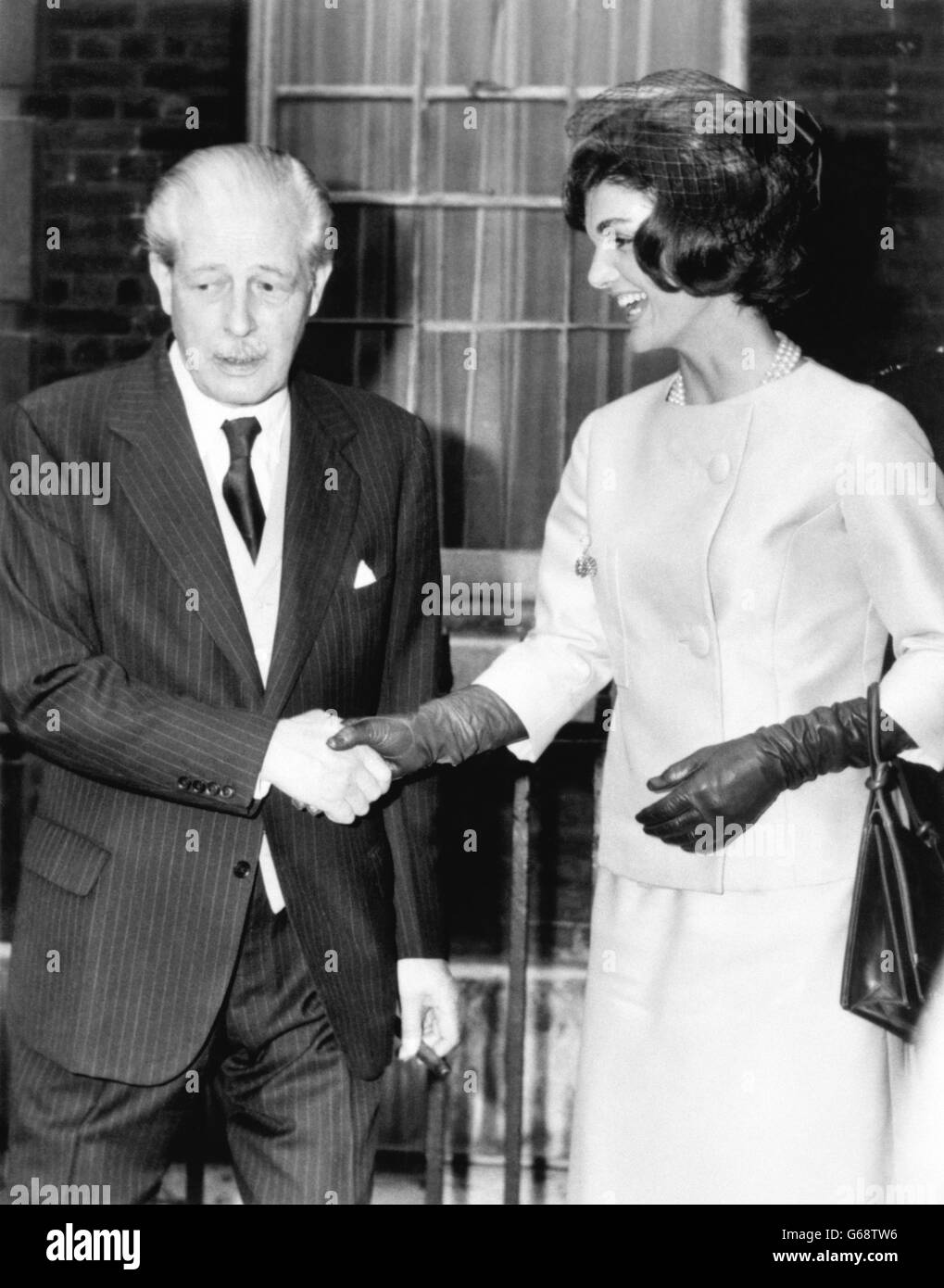 Politics - Prime Minister Harold Macmillan - Admiralty House, London ...