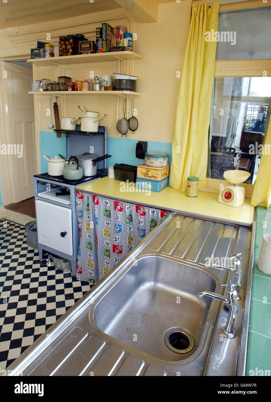 General view kitchen mendips hi-res stock photography and images - Alamy