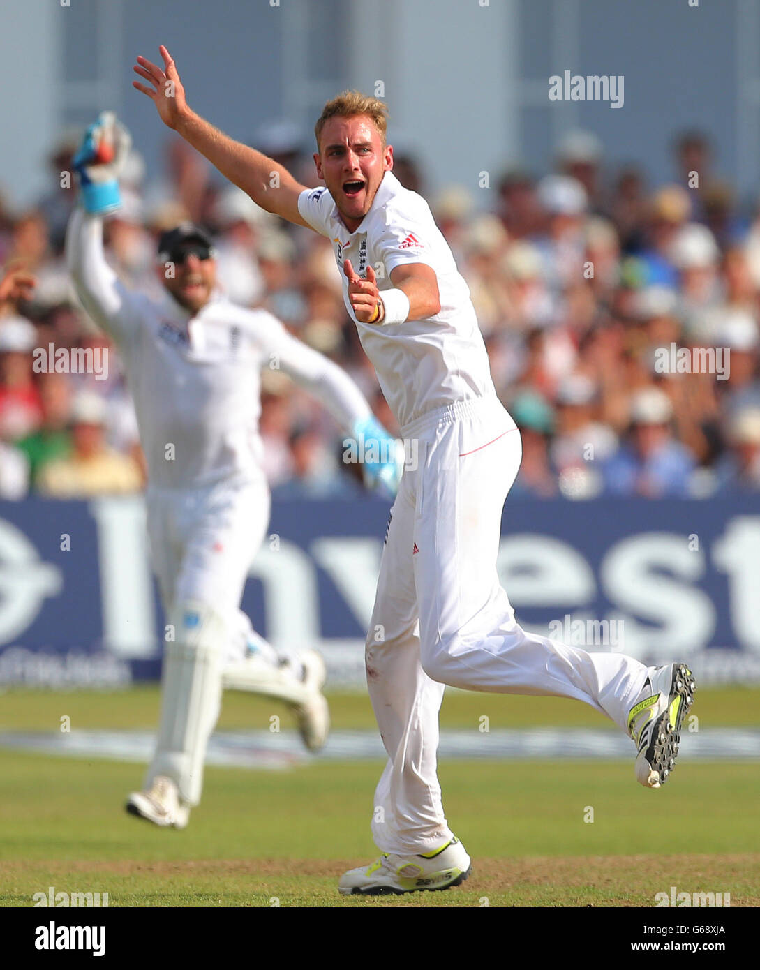 England bowler Stuart Broad celebrates after taking wicket of Australia ...
