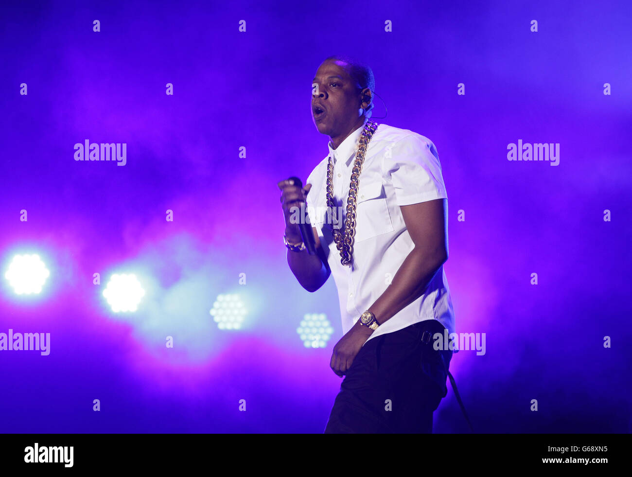 Jay z performing on stage hi-res stock photography and images - Alamy
