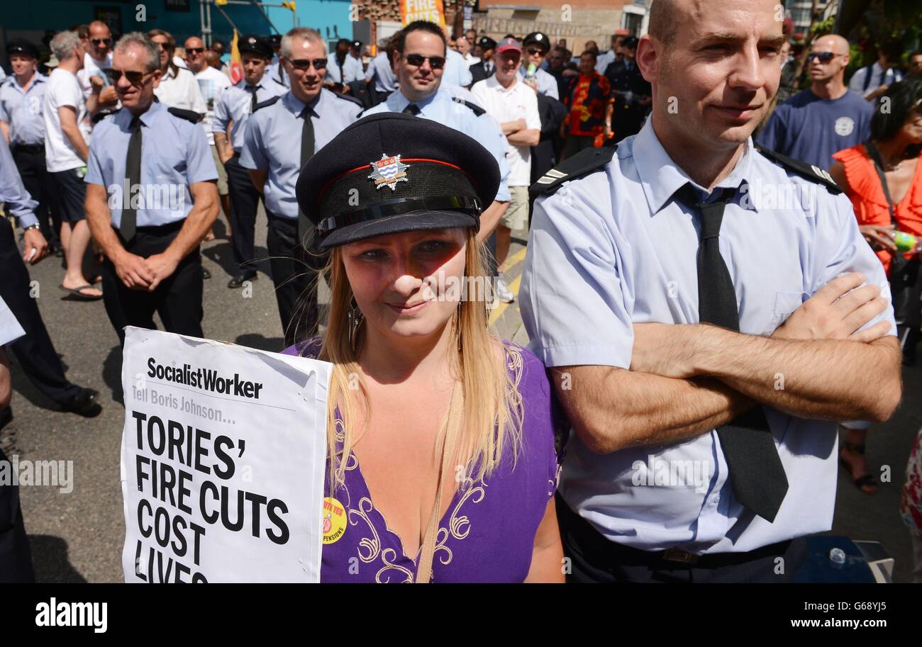 Firefighters protest about station closures and engine cuts outside ...