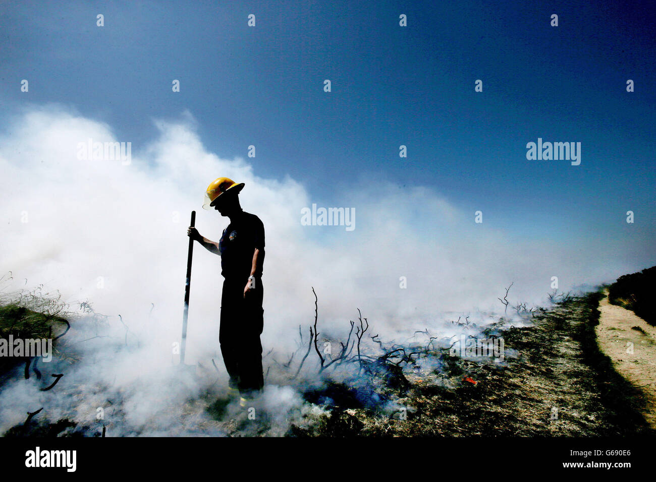 Battling a fire hi-res stock photography and images - Alamy