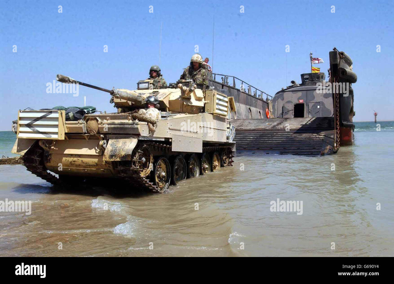 Scimitar tank hi-res stock photography and images - Alamy