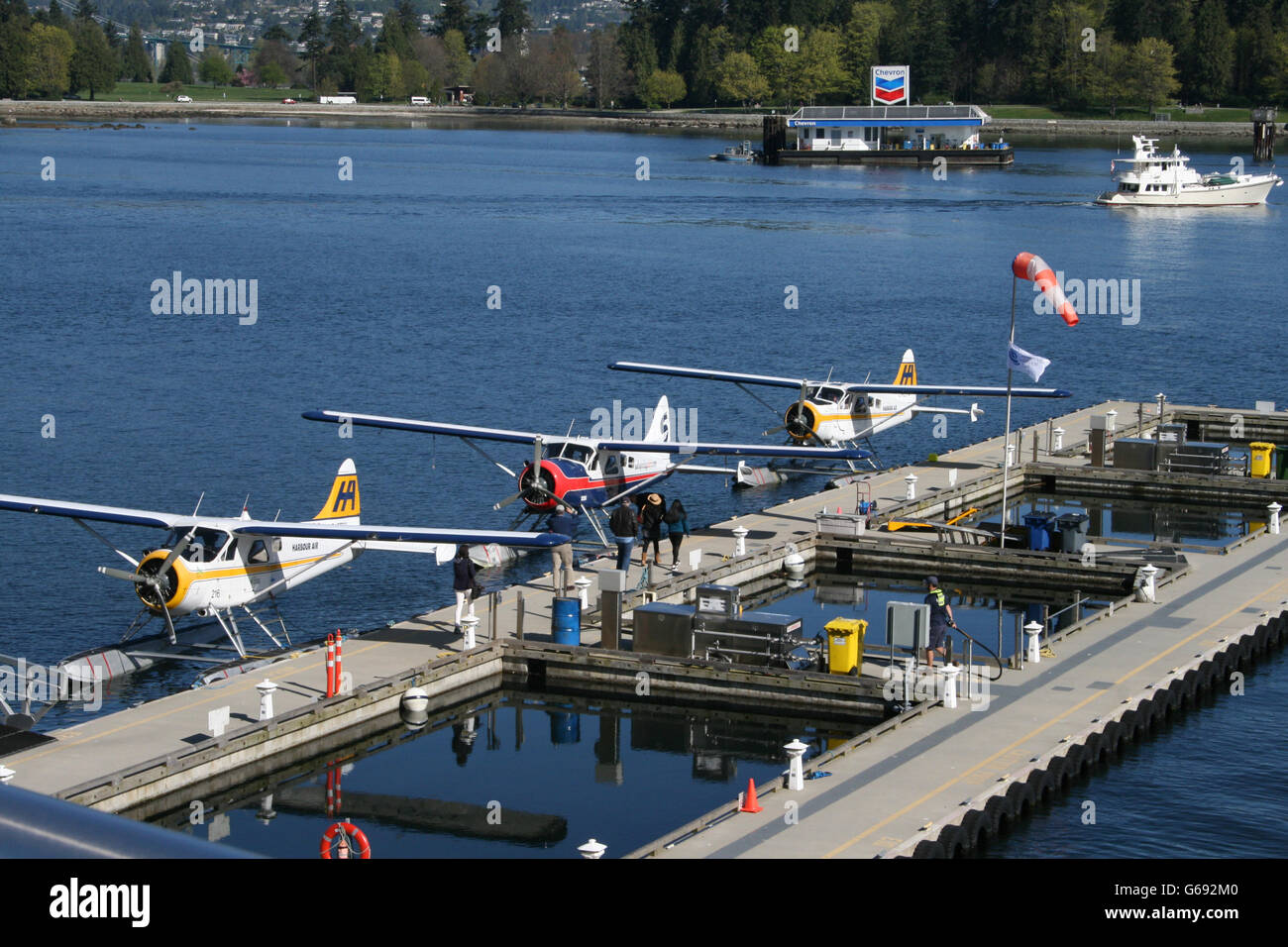 Seaplanes at Vancouver Harbour Flight Centre Seaplane Terminal Stock ...