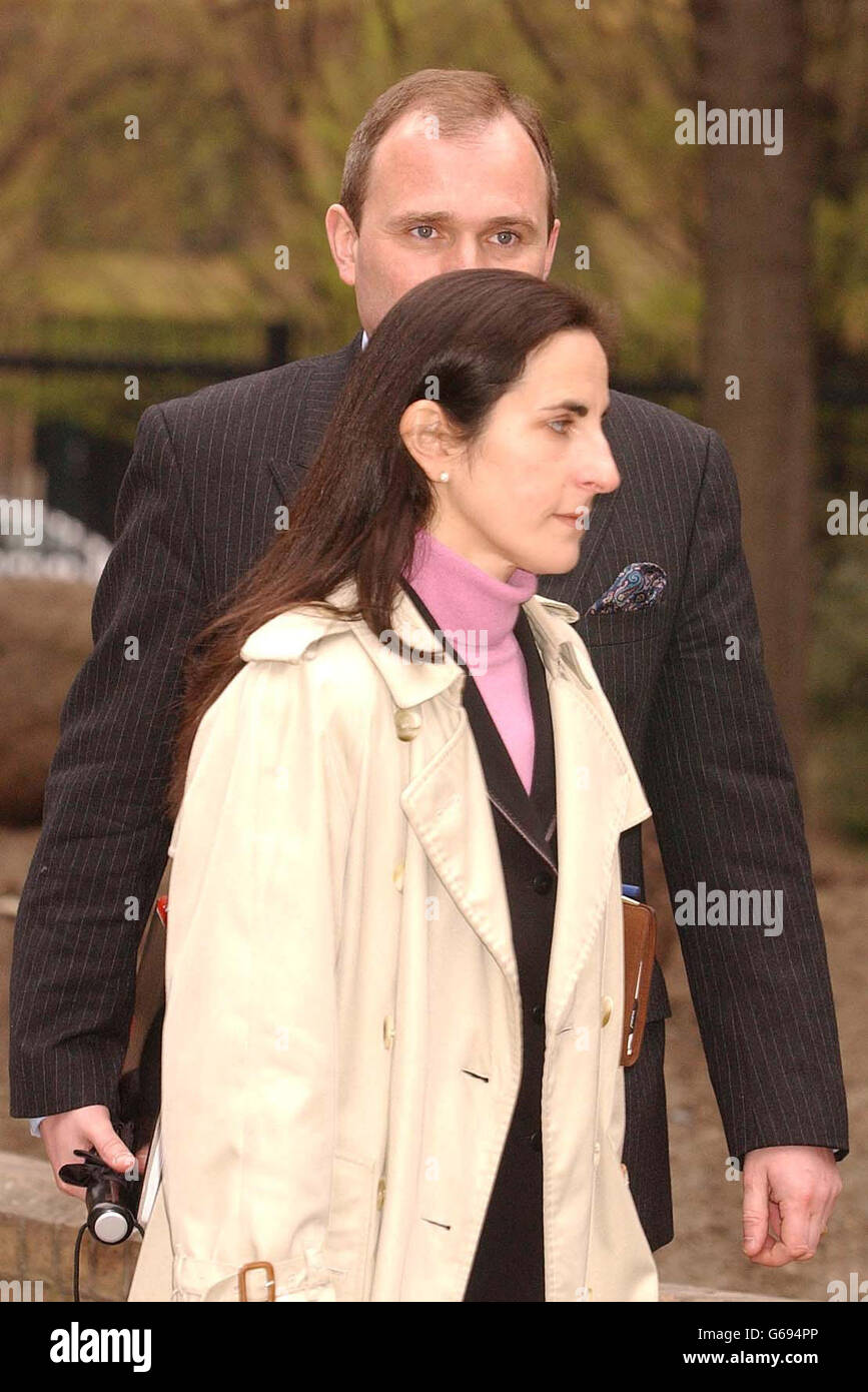 Major Charles Ingram and his wife Diana arrive at Southwark Crown Court ...