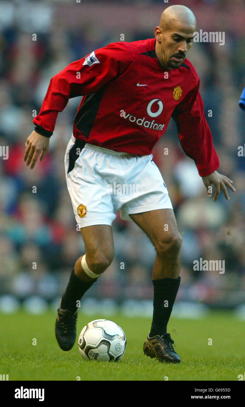 Sport football juan sebastian veron hi-res stock photography and images ...