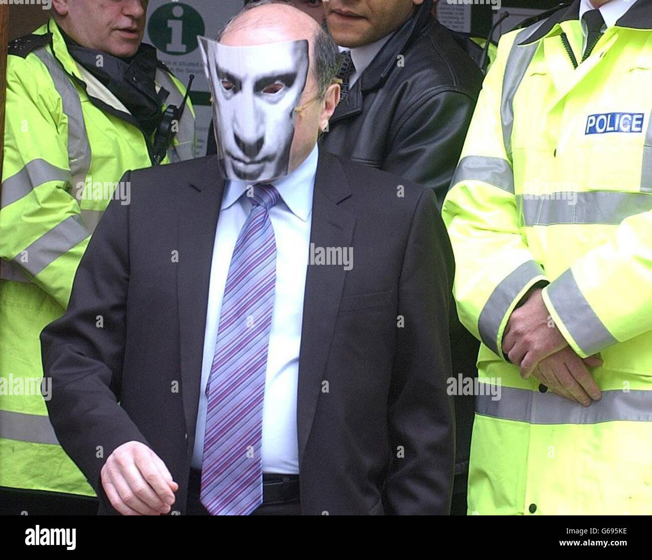 000 fraud case hi-res stock photography and images - Alamy