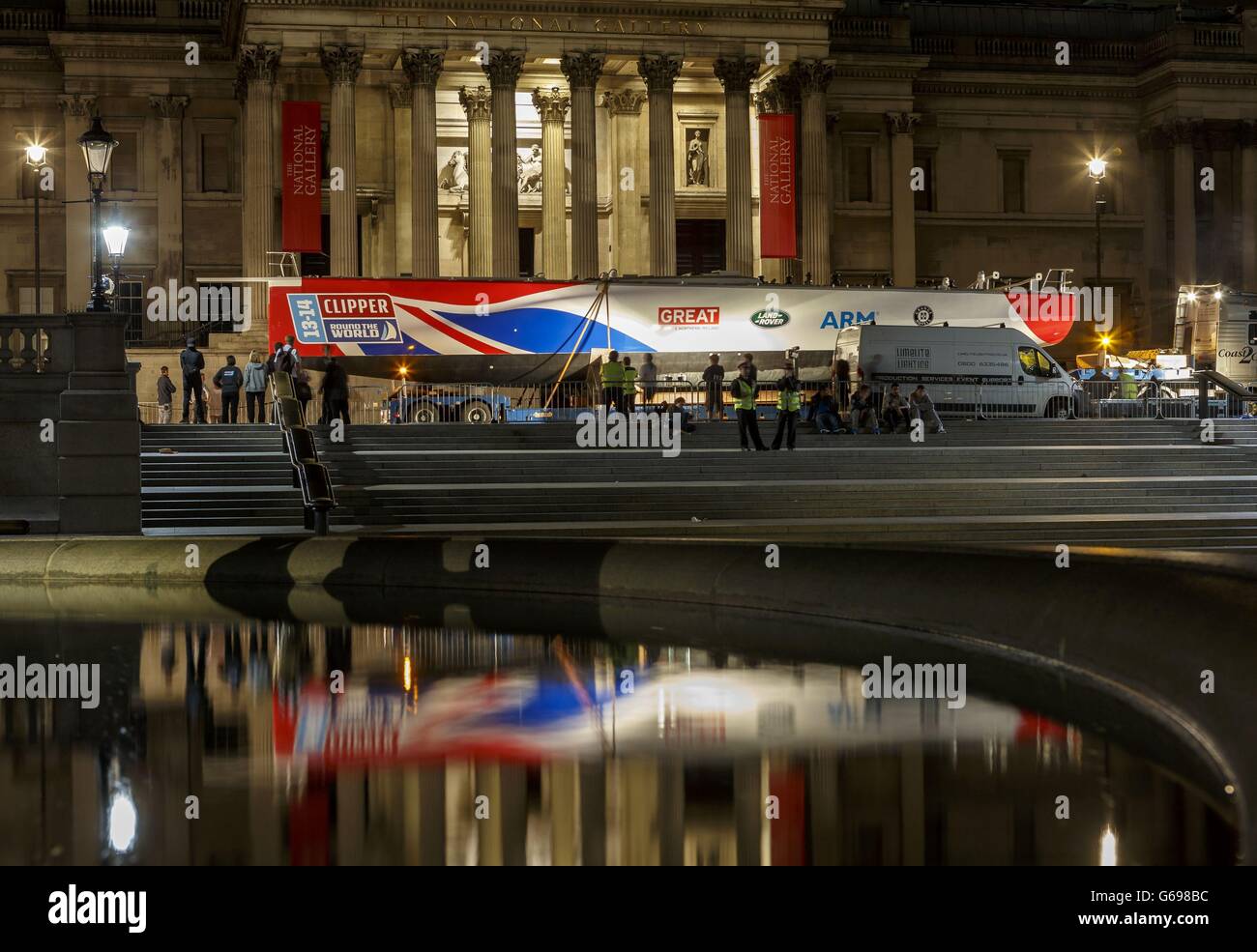 The new Clipper racing yacht, Great Britain, arrives in front of the ...