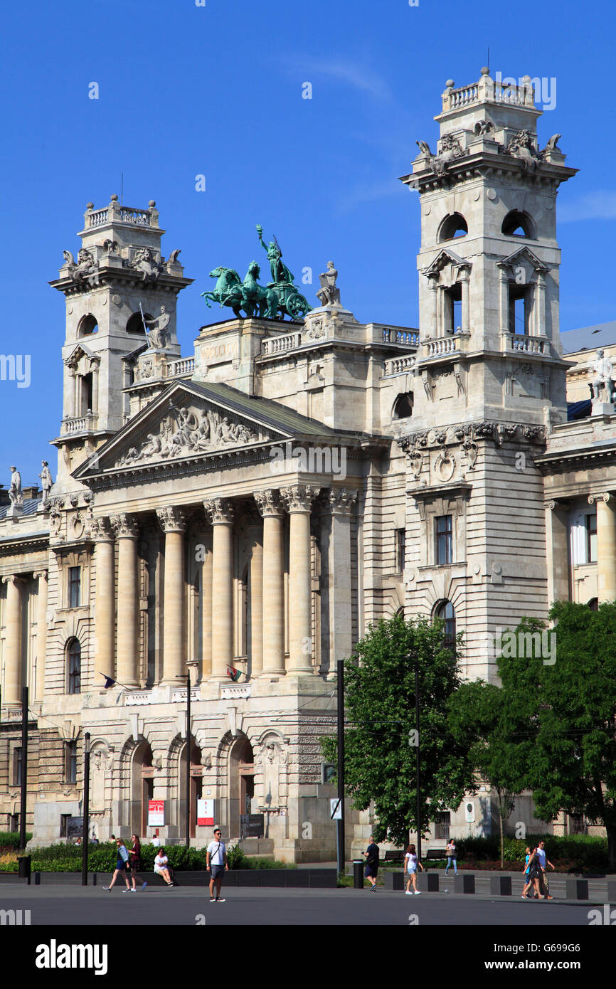 Kossuth square budapest hi-res stock photography and images - Alamy