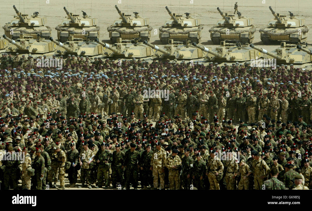Tanks and soldiers of the 7th Armoured brigade, in the desert to hear ...
