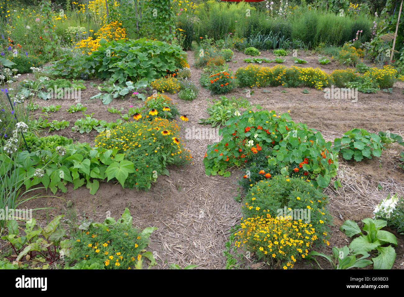 Biologic gardens hi-res stock photography and images - Alamy