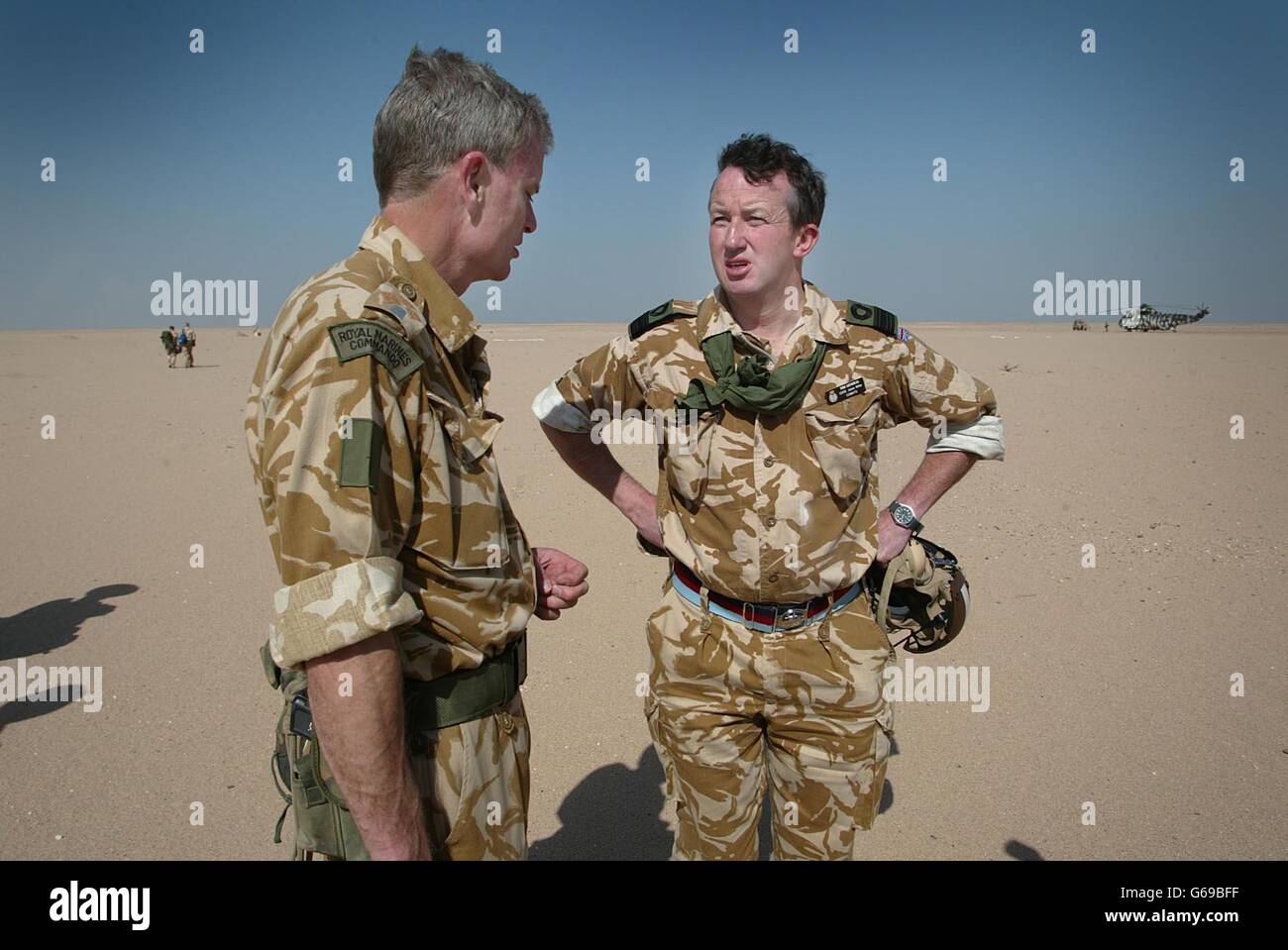 Camp commando kuwait hi-res stock photography and images - Alamy