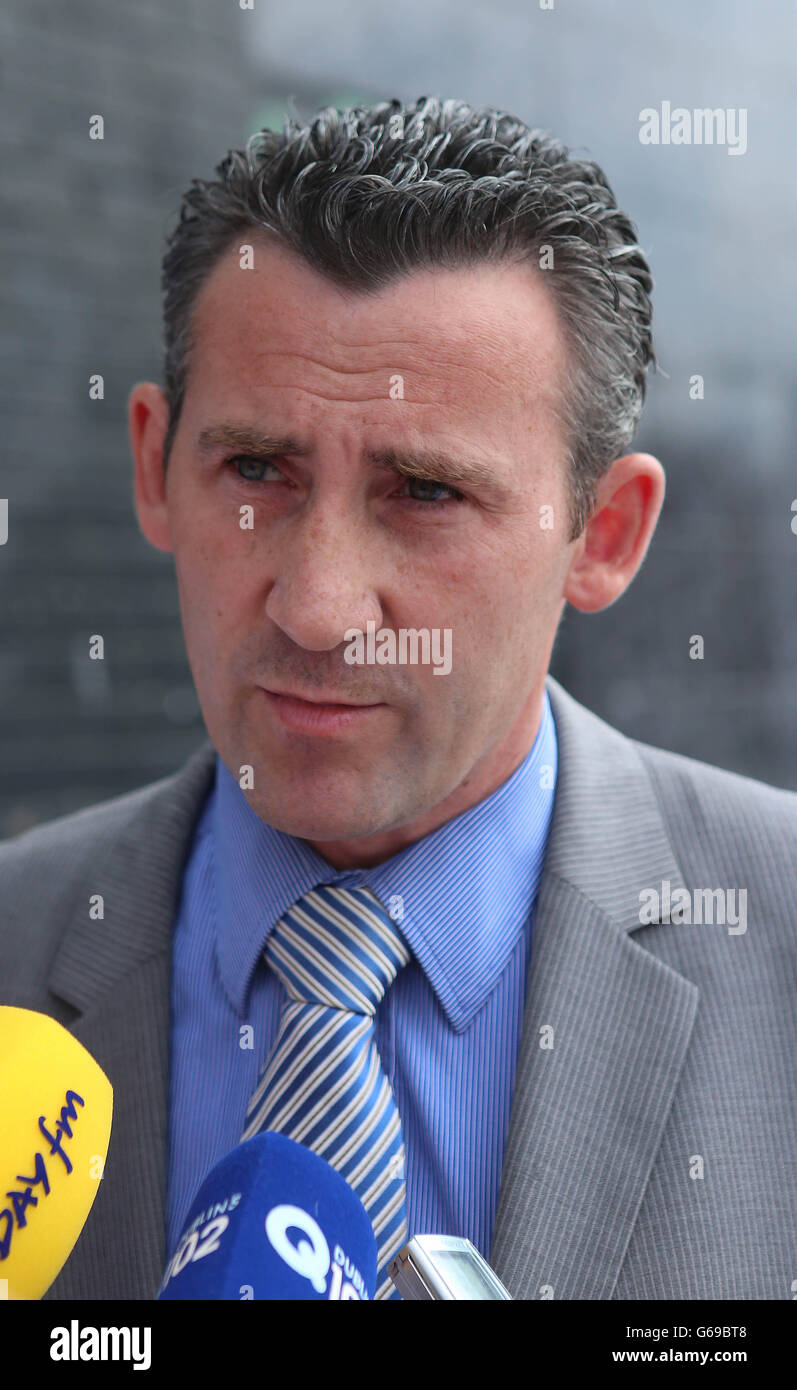 Detective Inspector Colm Murphy makes an appeal to the public outside ...