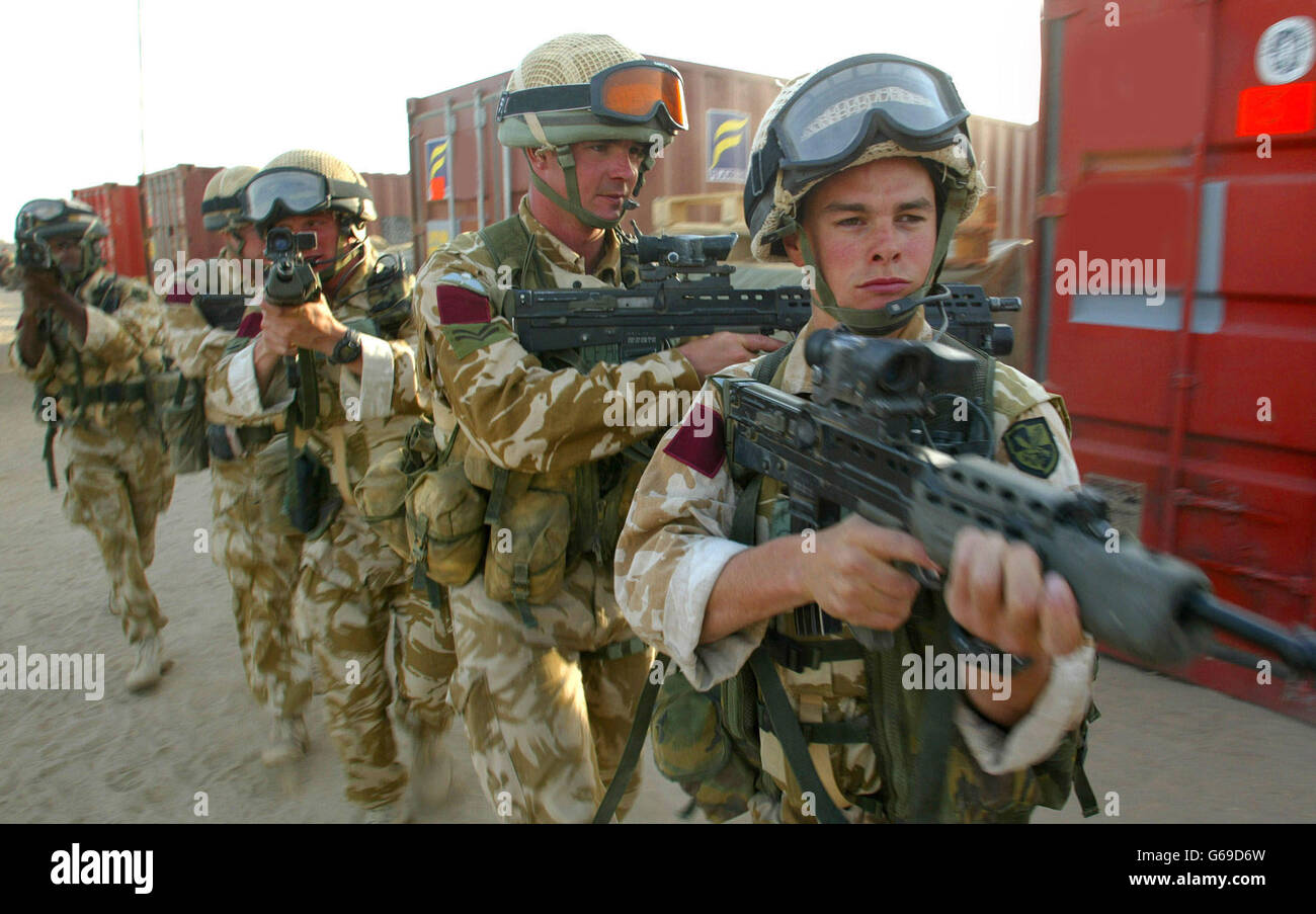 British Troops in Kuwait Stock Photo - Alamy