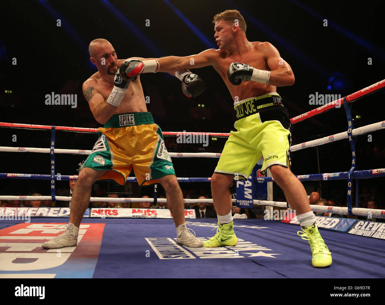 Vacant wbo international middleweight title hi-res stock photography ...