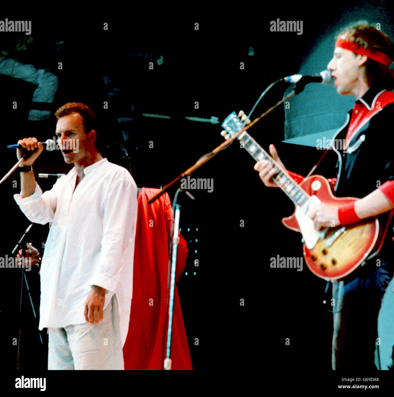 Live aid concert wembley stadium hi-res stock photography and images ...