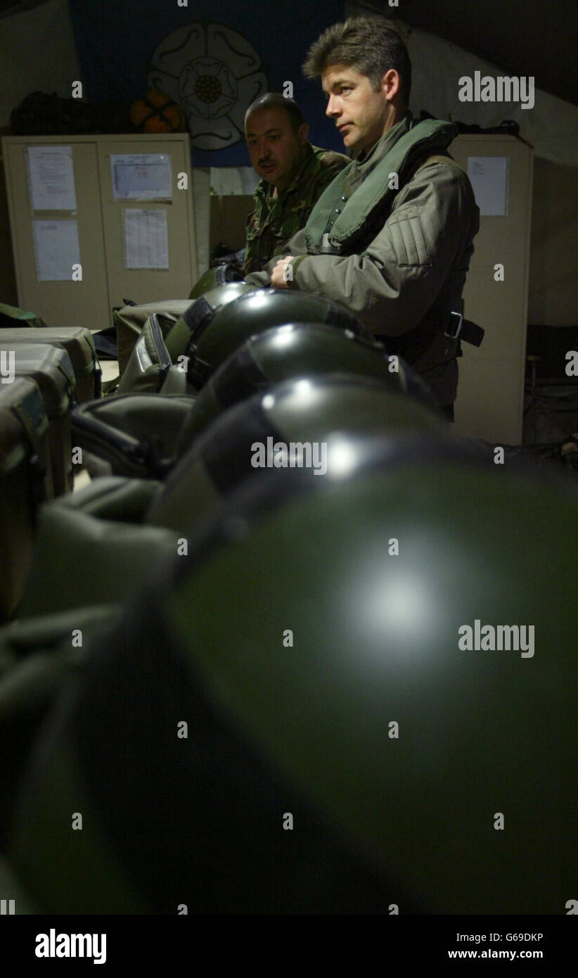 Raf pilot helmet hi-res stock photography and images - Alamy