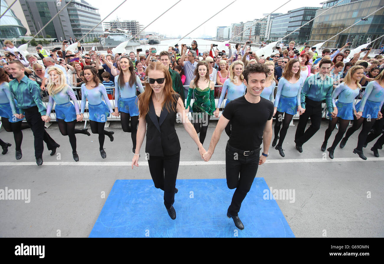 Riverdance world record hi-res stock photography and images - Alamy