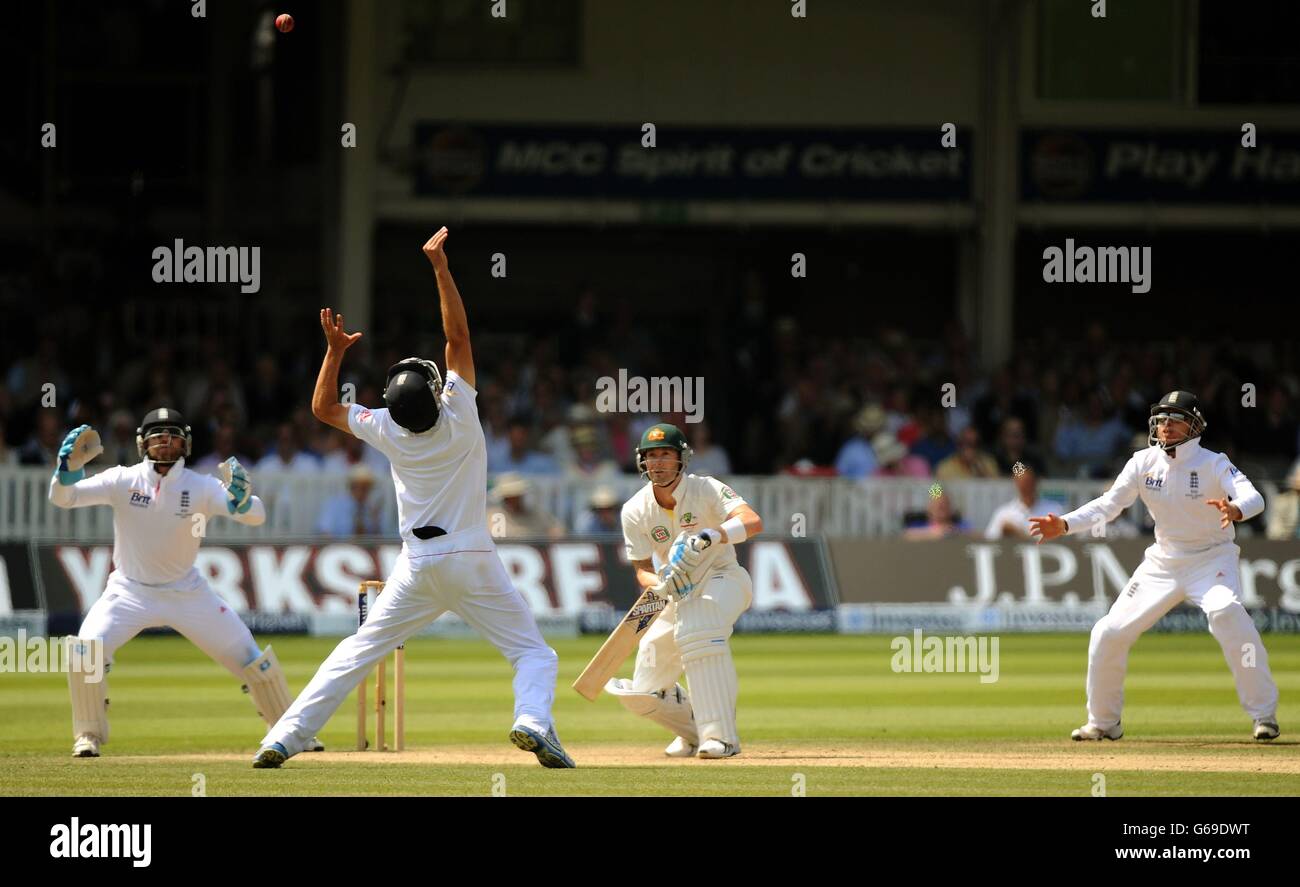 Cricket - Second Investec Ashes Test - England v Australia - Day Four ...