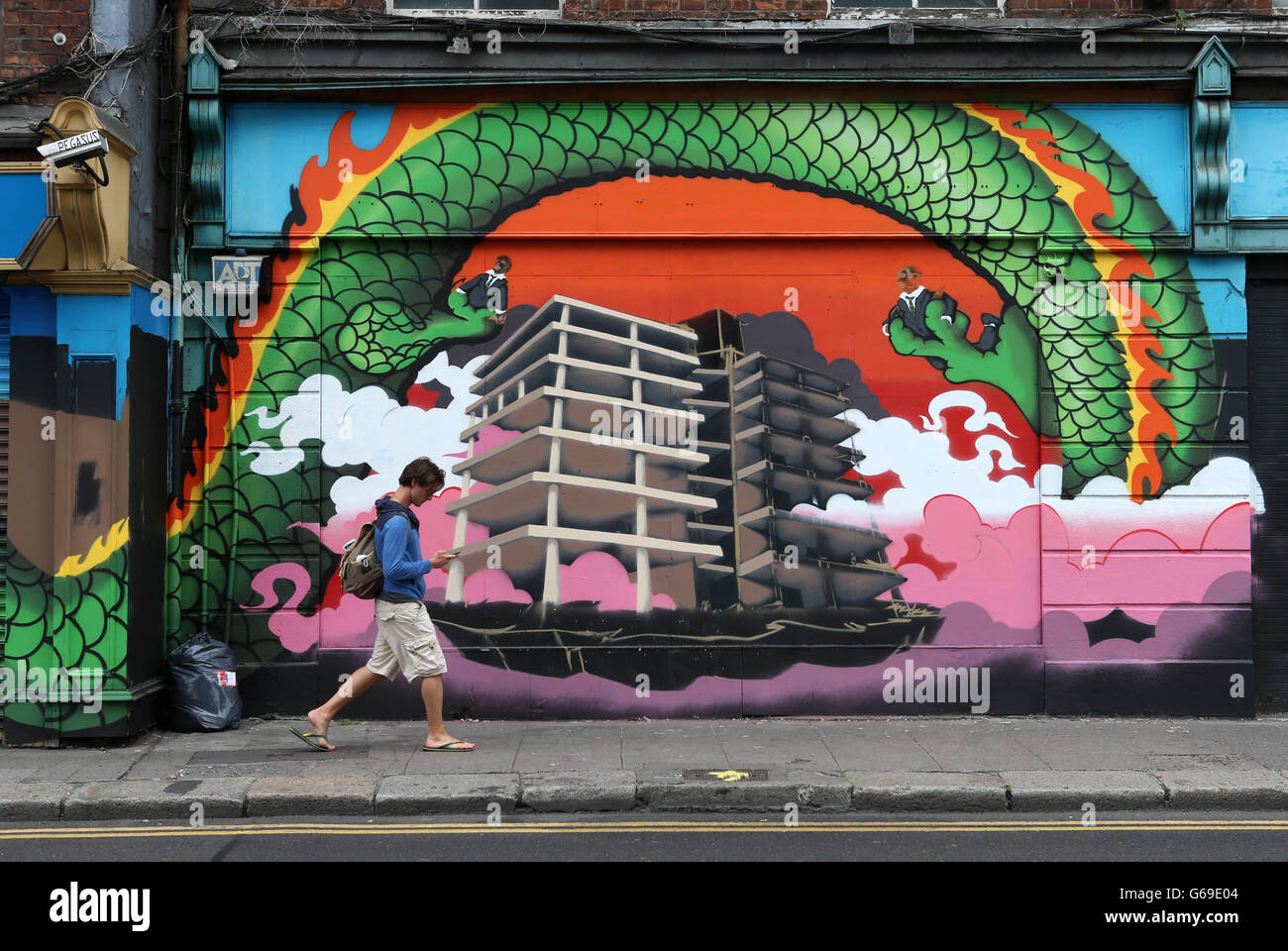 Standalone photo a work by graffiti artist omin hi-res stock ...