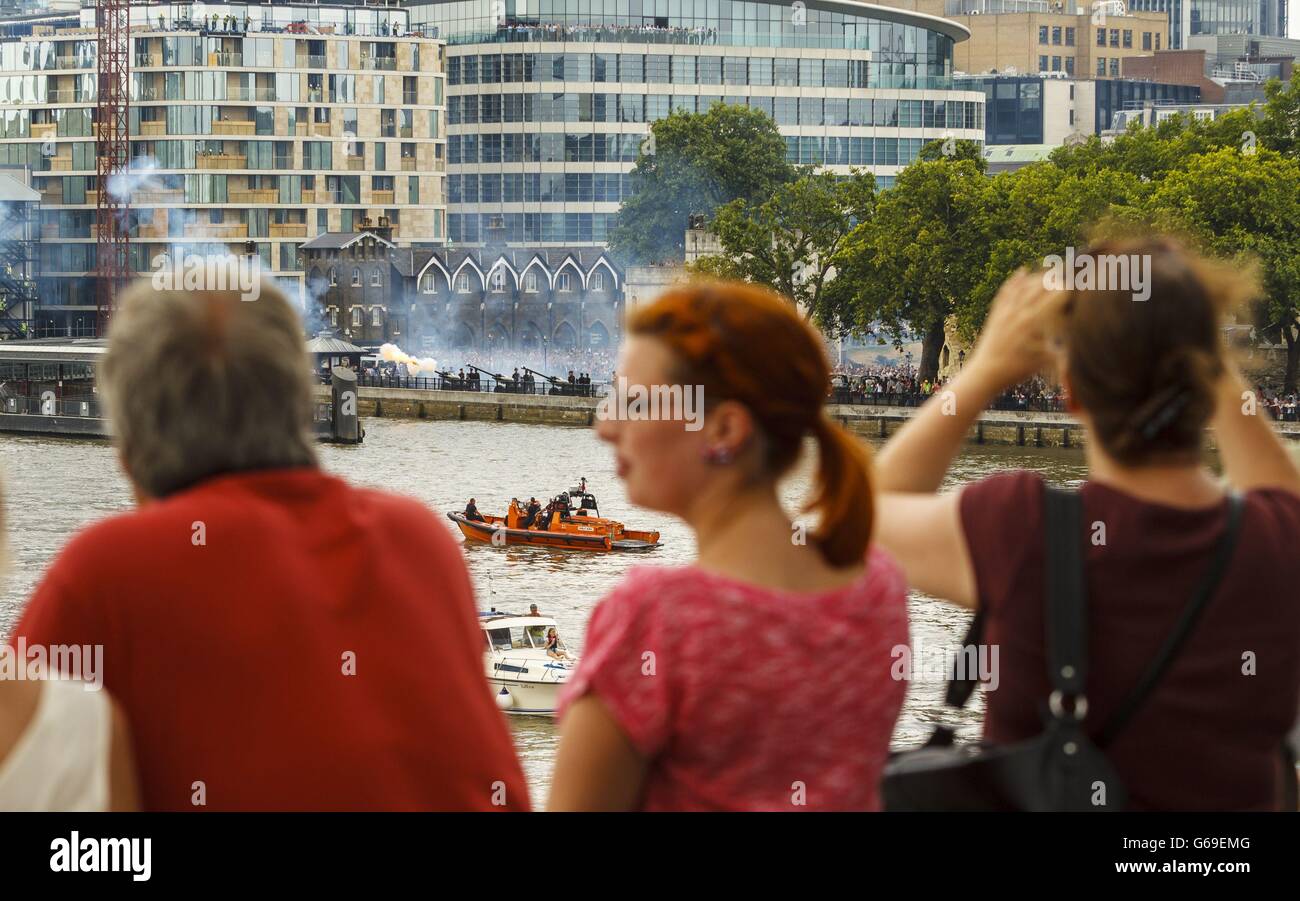 A view of st george wharf tower hi-res stock photography and images - Alamy