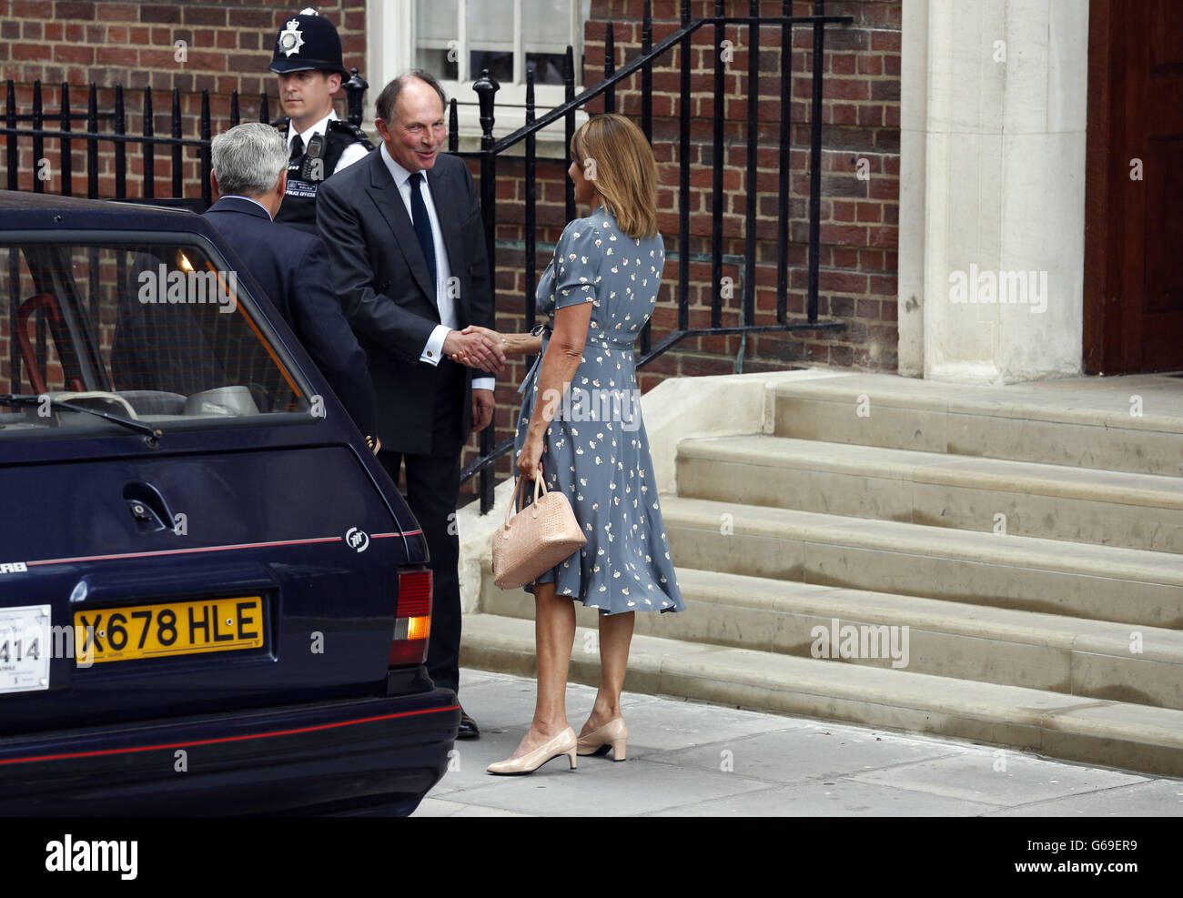 Birth of Prince George of Cambridge Stock Photo - Alamy