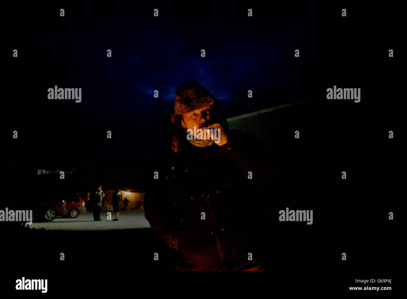 Smoking cigarette night hi-res stock photography and images - Alamy