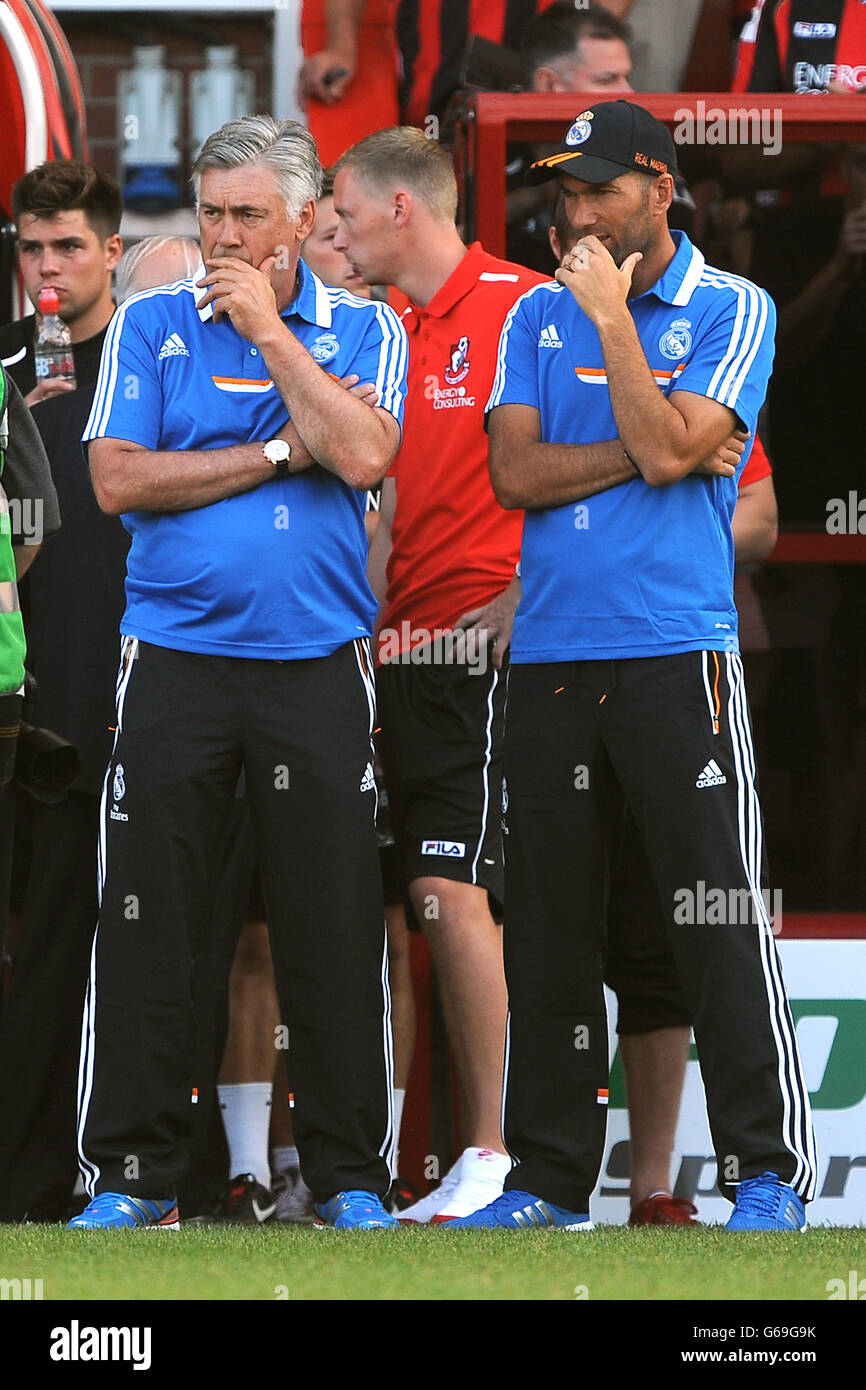 Real madrid assistant coach zinedine zidane hi-res stock photography ...