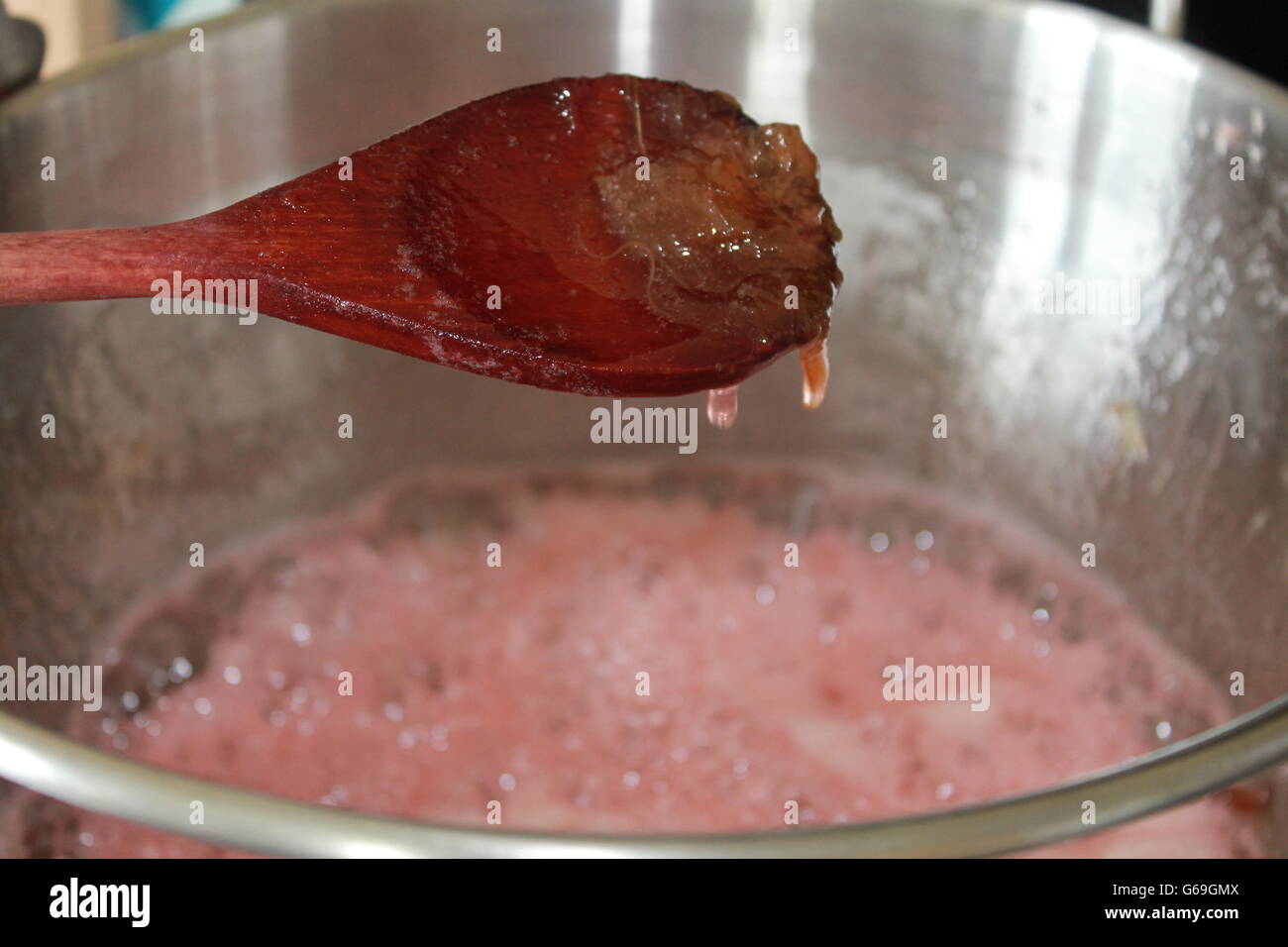 Jam making, making jam, preserves, pectin Stock Photo - Alamy