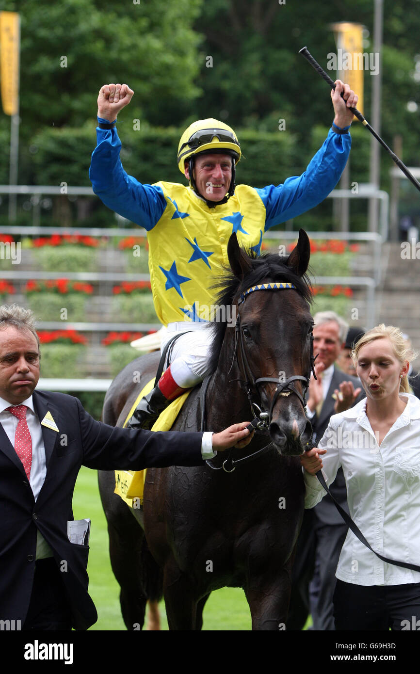 Johnny Murtagh celebrates winning the King George VI Queen Elizabeth ...